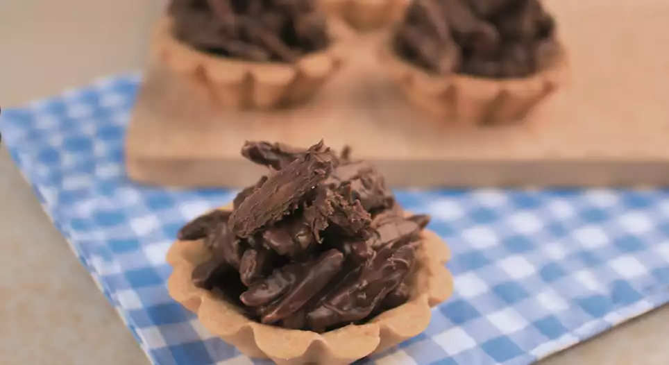 Mini Chocolate Raspberry Cakes Recipe | Dr. Oetker